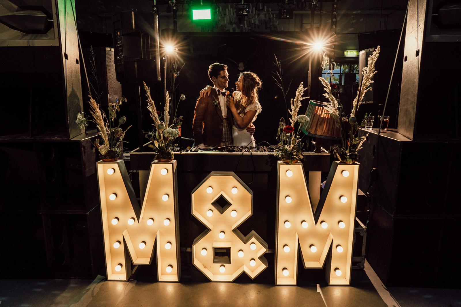 Lichtletters voor livestream - Vinity Experience Supply