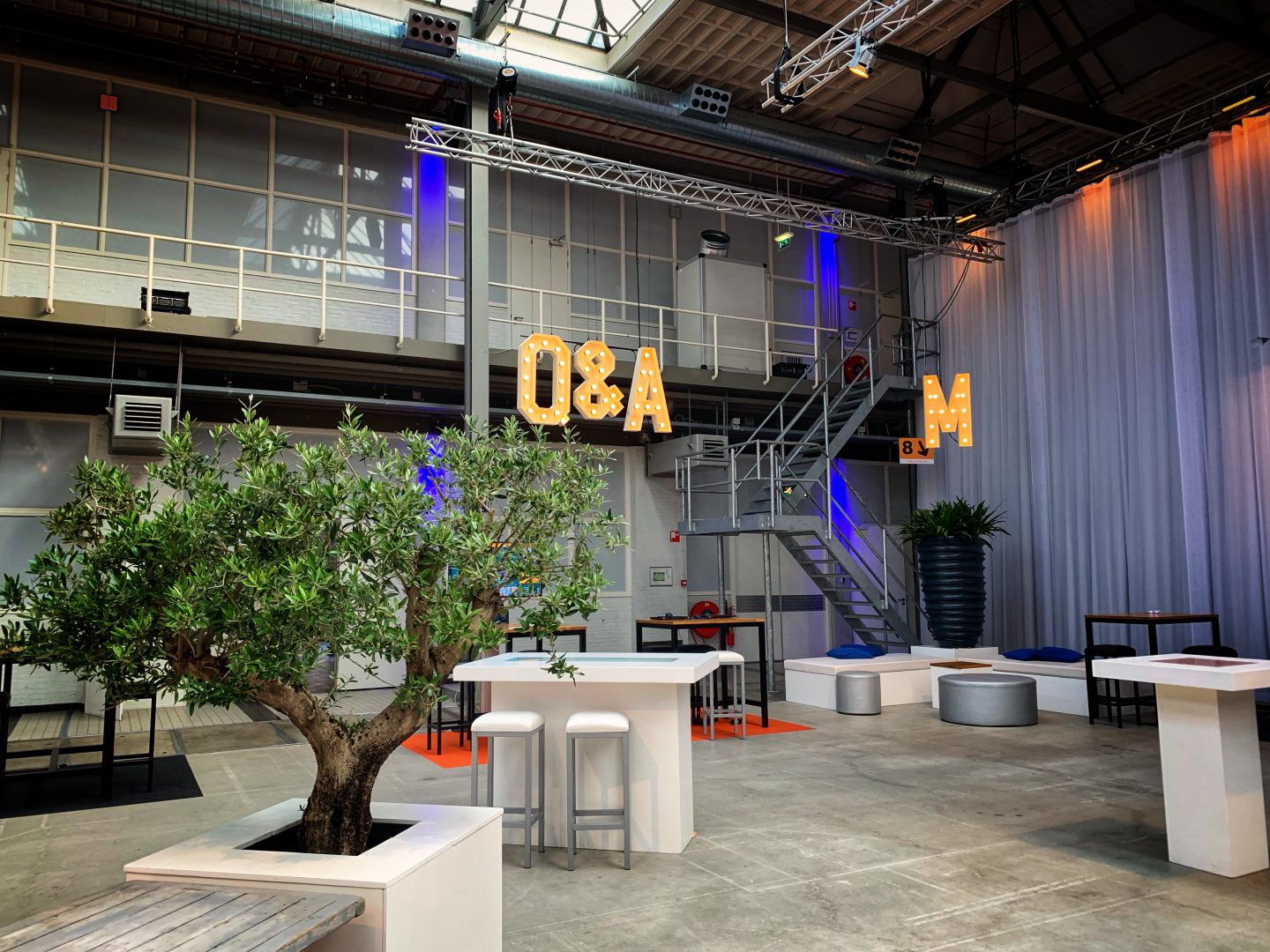 Lichtletters voor livestream - Vinity Experience Supply